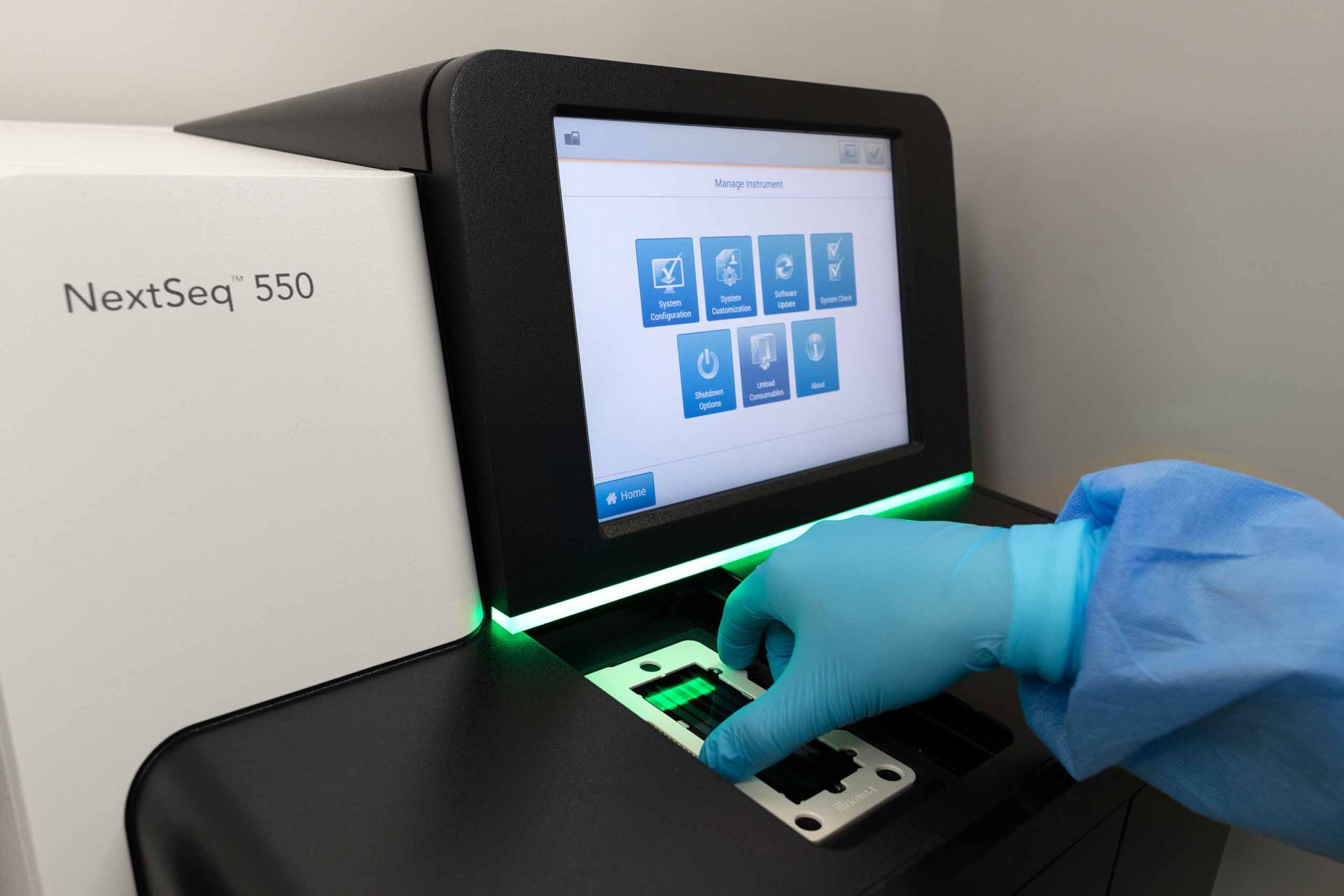 loading-genome-sequencing-machine-in-hawaii-laboratory | Diagnostic ...